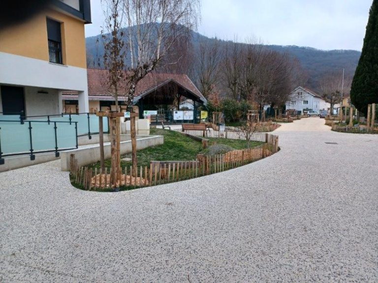 Rue Debussy Poisat – ADTC – Se déplacer autrement